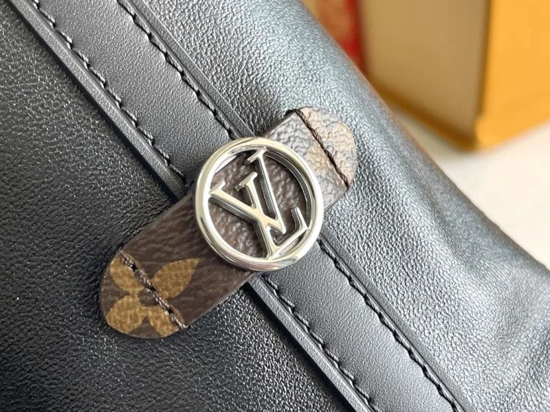 Discounted Louis Vuitton Shopping Bags