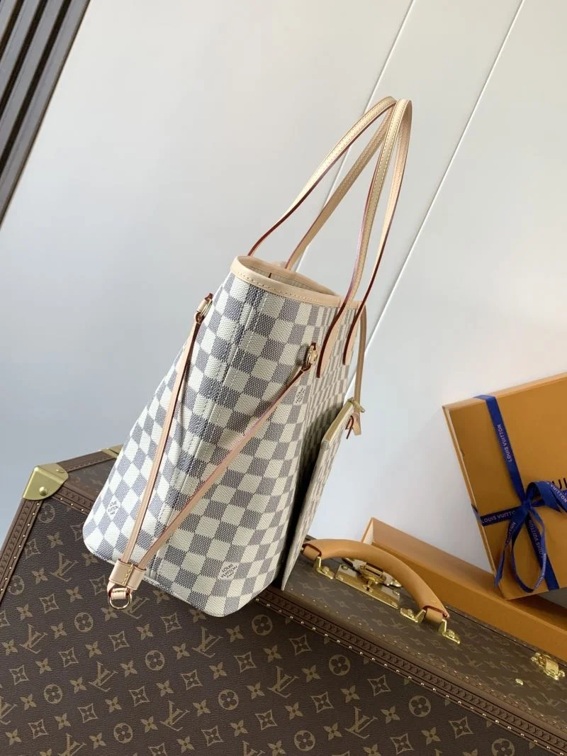 Low-cost Louis Vuitton Shopping Bags