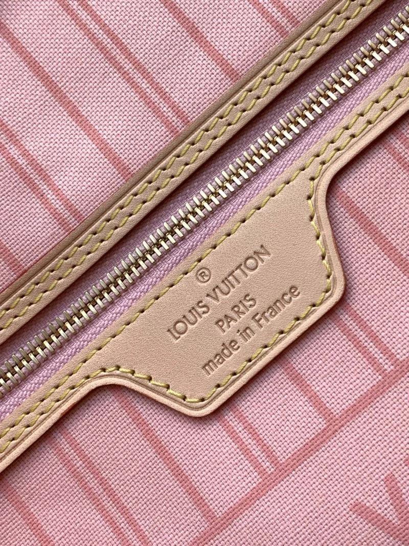 Mirror quality Louis Vuitton Shopping Bags