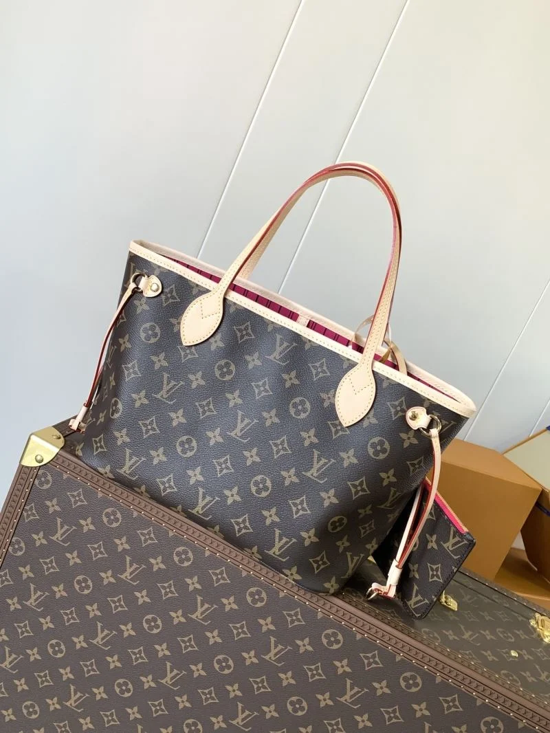 Exact replica Louis Vuitton Shopping Bags