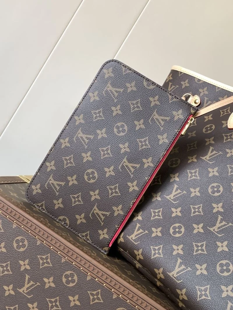 Mirror quality Louis Vuitton Shopping Bags