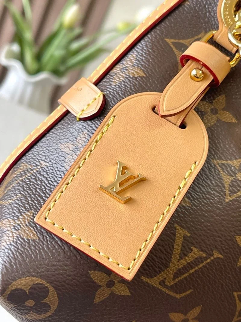 Bargain Louis Vuitton Shopping Bags
