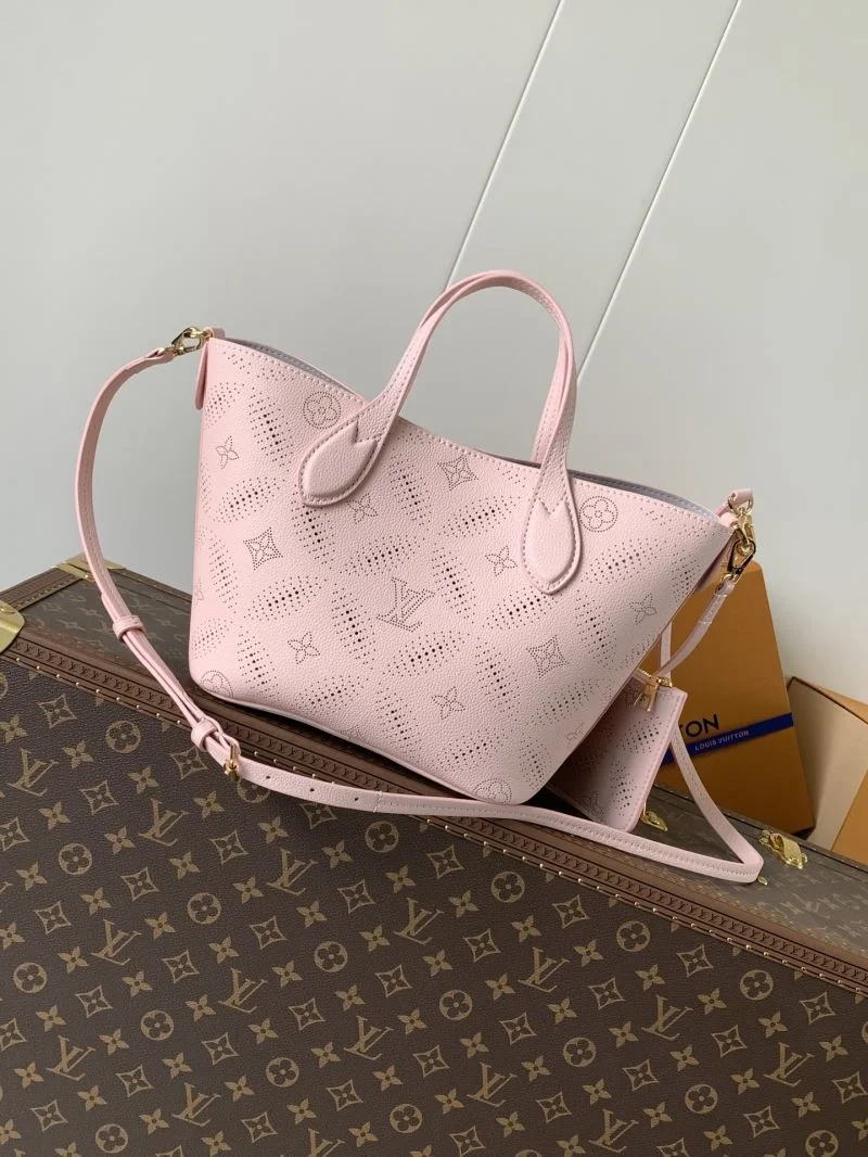 Accurate model Louis Vuitton Shopping Bags