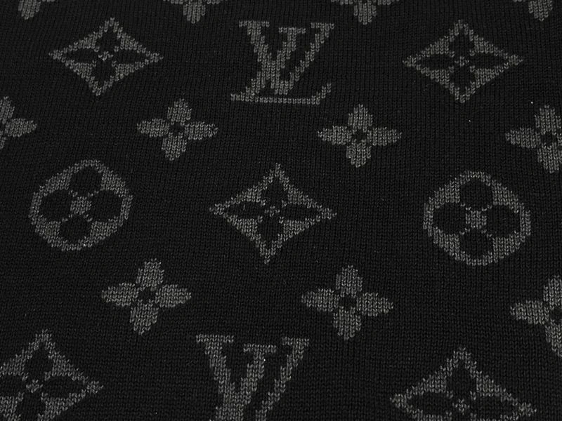 Accurate model Louis Vuitton Short Pants