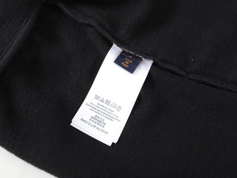 Indistinguishable Louis Vuitton Short Pants