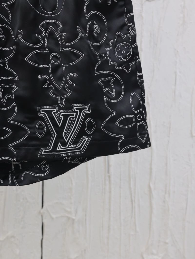 Inexpensive Louis Vuitton Short Pants