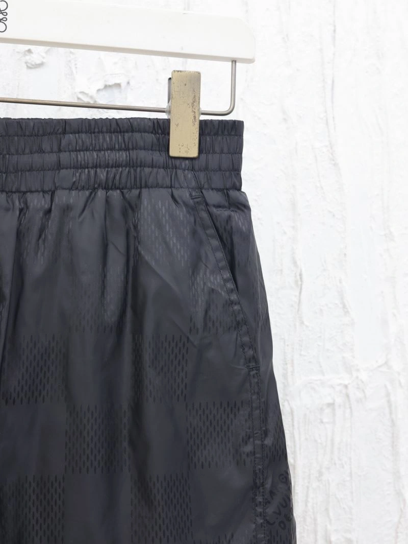 Brand-authenticated Louis Vuitton Short Pants