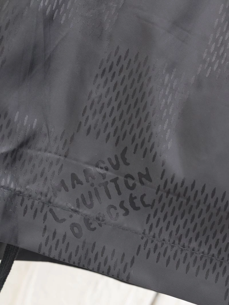Brand-authenticated Louis Vuitton Short Pants