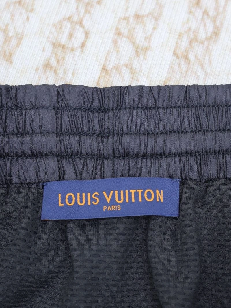Brand-authenticated Louis Vuitton Short Pants