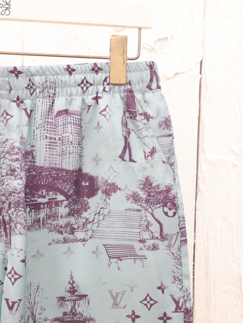 Brand-authenticated Louis Vuitton Short Pants
