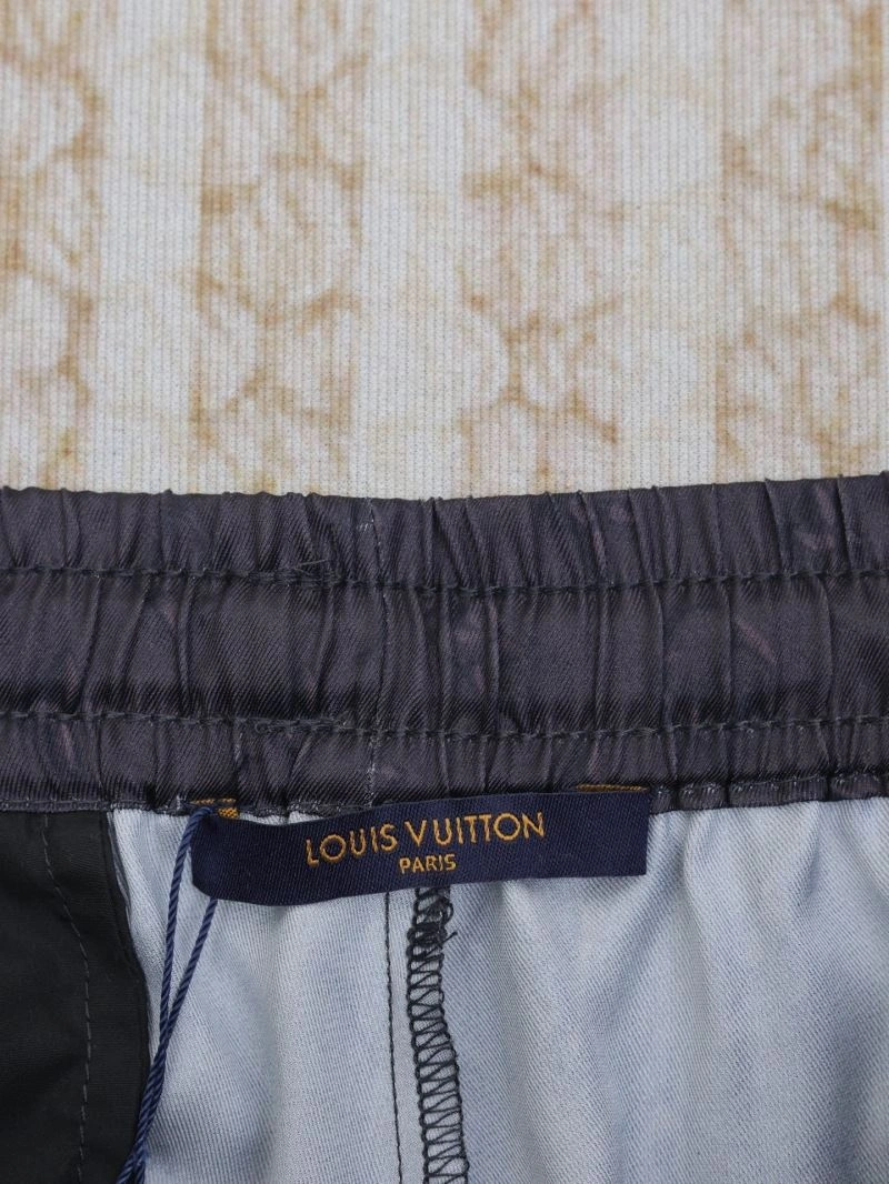 Official Louis Vuitton Short Pants
