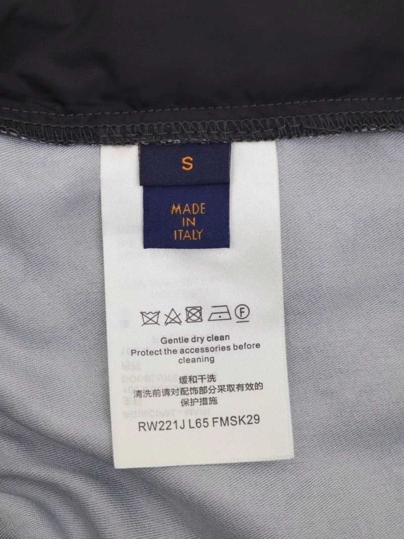 Official Louis Vuitton Short Pants