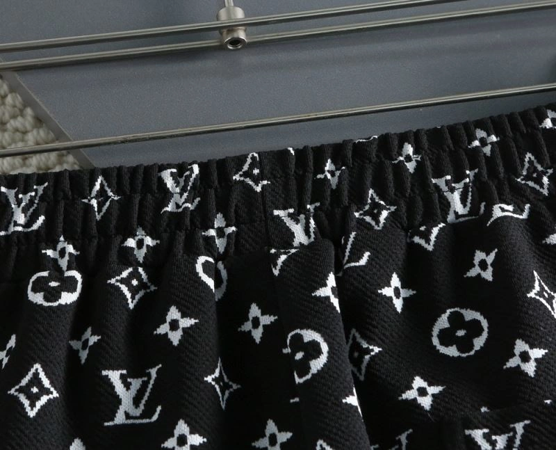 Exact replica Louis Vuitton Short Pants
