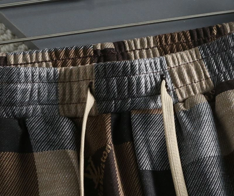Top mirror Louis Vuitton Short Pants