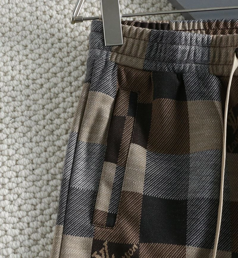 Top mirror Louis Vuitton Short Pants