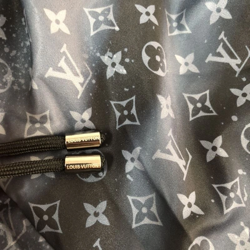 Official Louis Vuitton Short Pants
