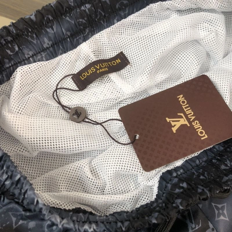 Official Louis Vuitton Short Pants