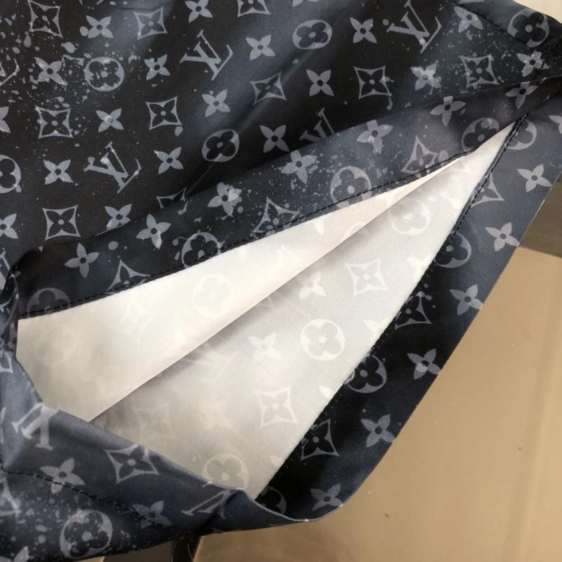 Official Louis Vuitton Short Pants