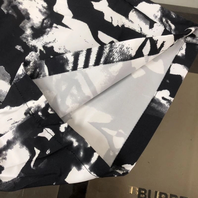 Value-priced Louis Vuitton Short Pants