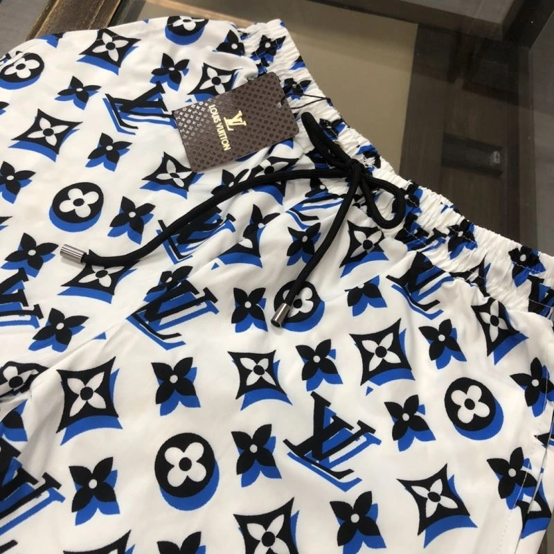 Value-priced Louis Vuitton Short Pants