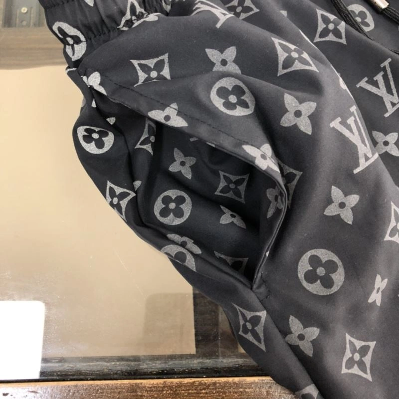 Bargain Louis Vuitton Short Pants