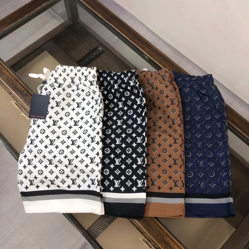 Value-priced Louis Vuitton Short Pants
