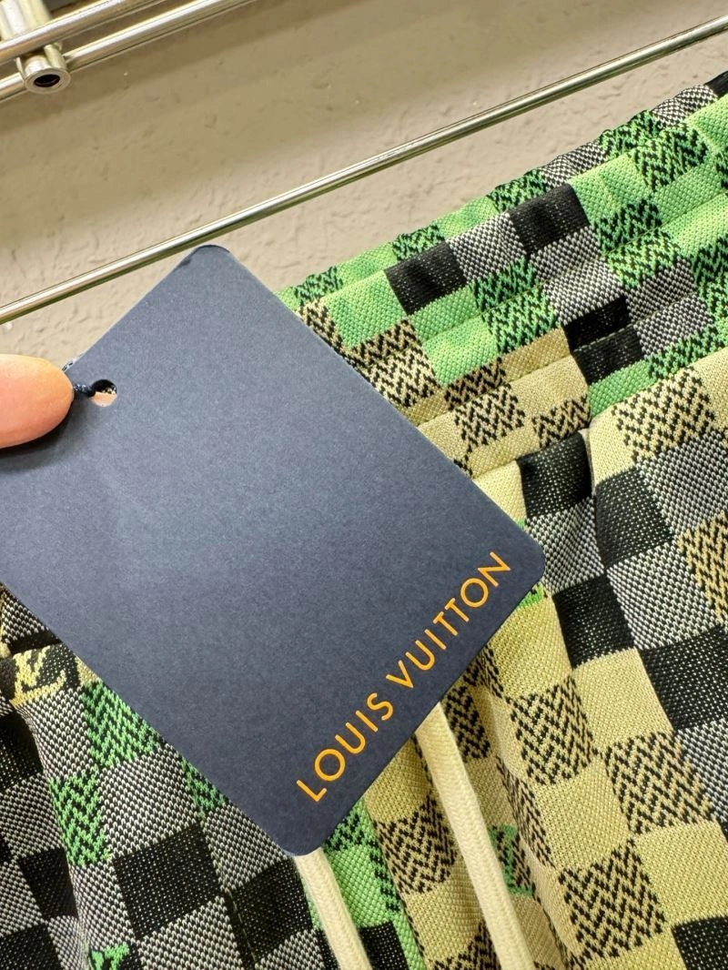 Factory-made Louis Vuitton Short Pants