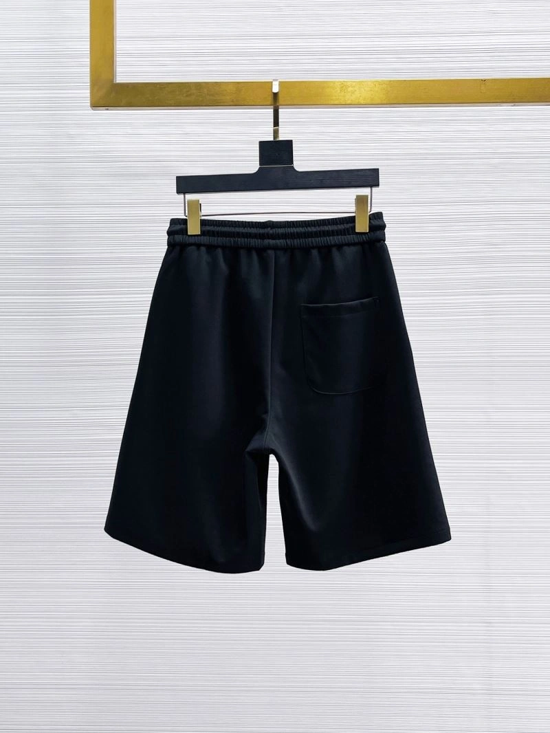 Value-priced Louis Vuitton Short Pants