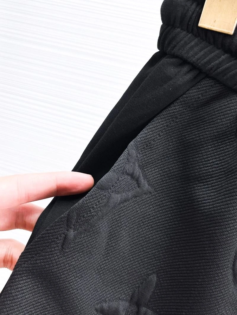 Top mirror Louis Vuitton Short Pants
