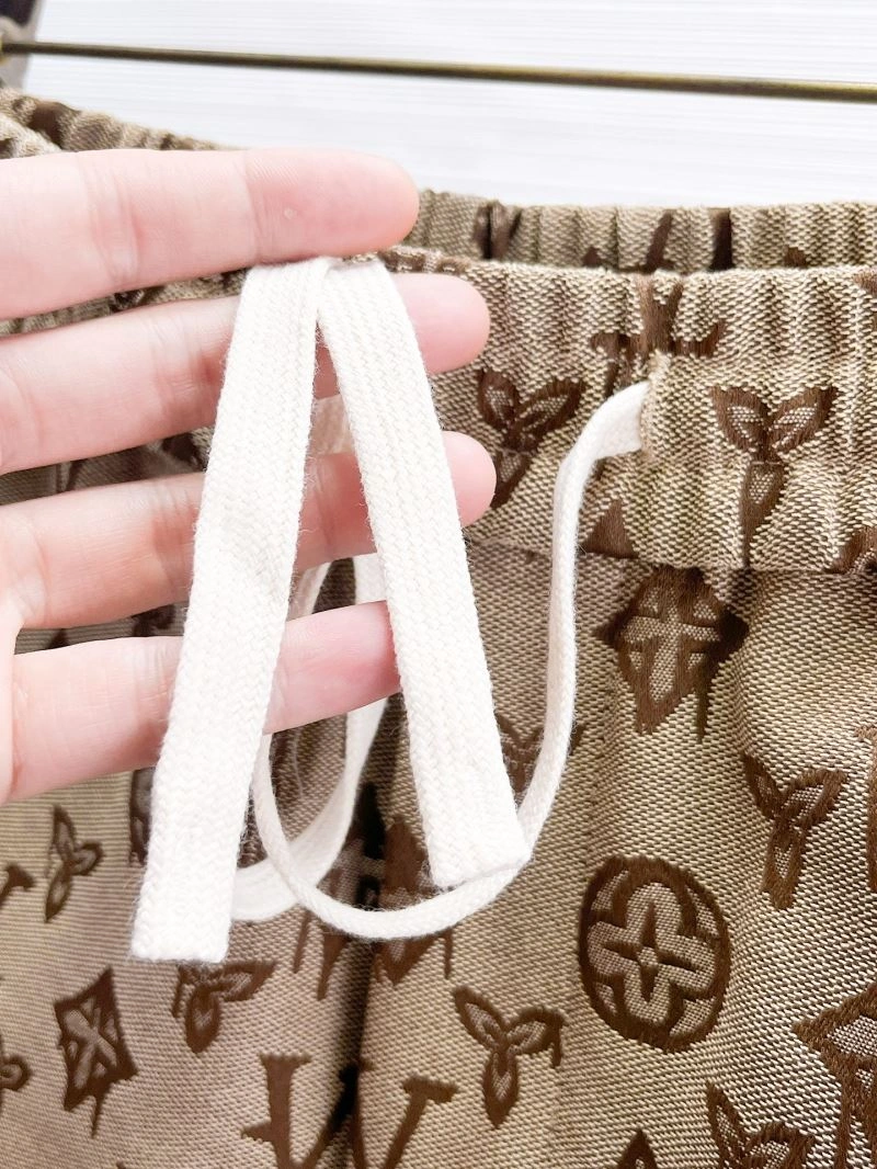 Top match Louis Vuitton Short Pants