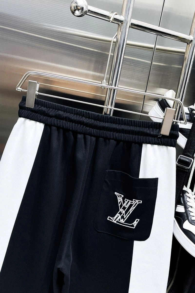 Factory-made Louis Vuitton Short Pants