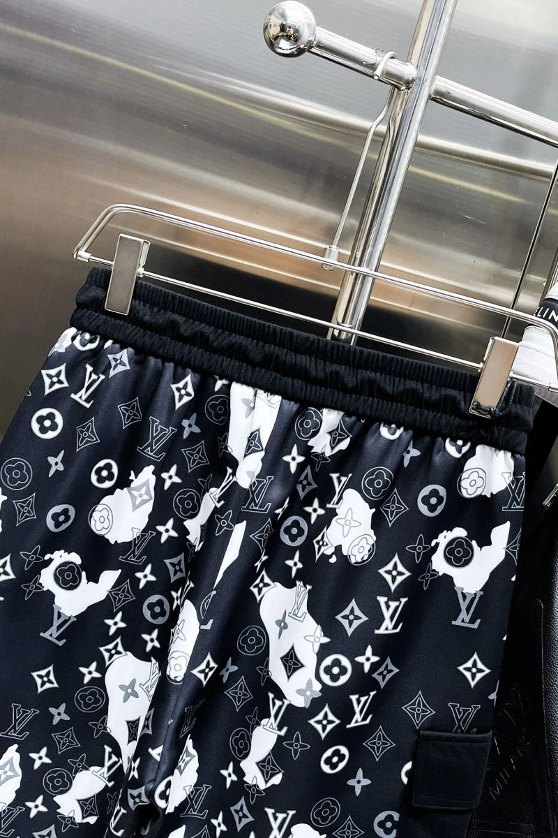 Precise copy Louis Vuitton Short Pants