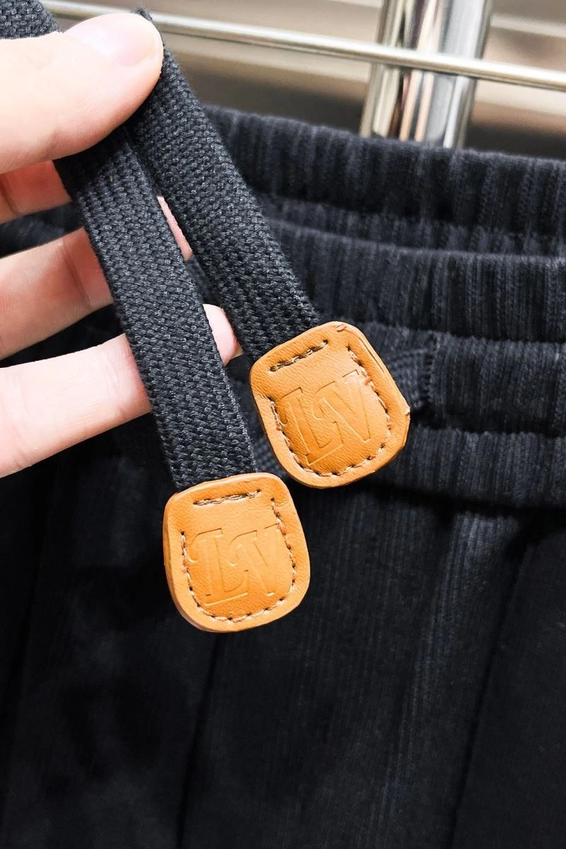 Bargain Louis Vuitton Short Pants