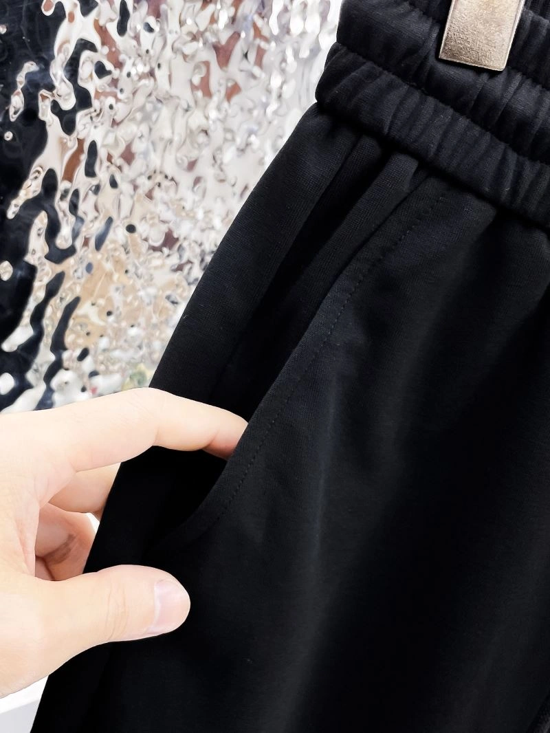 Indistinguishable Louis Vuitton Short Pants