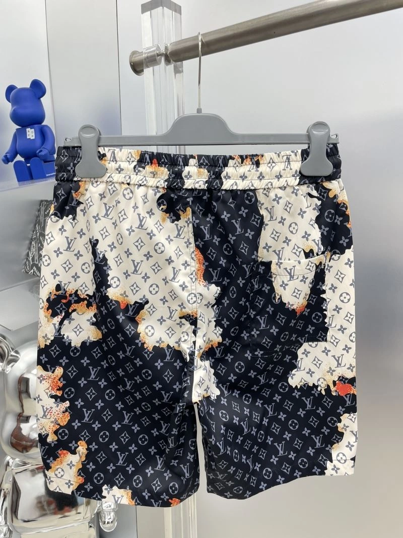 Value-priced Louis Vuitton Short Pants