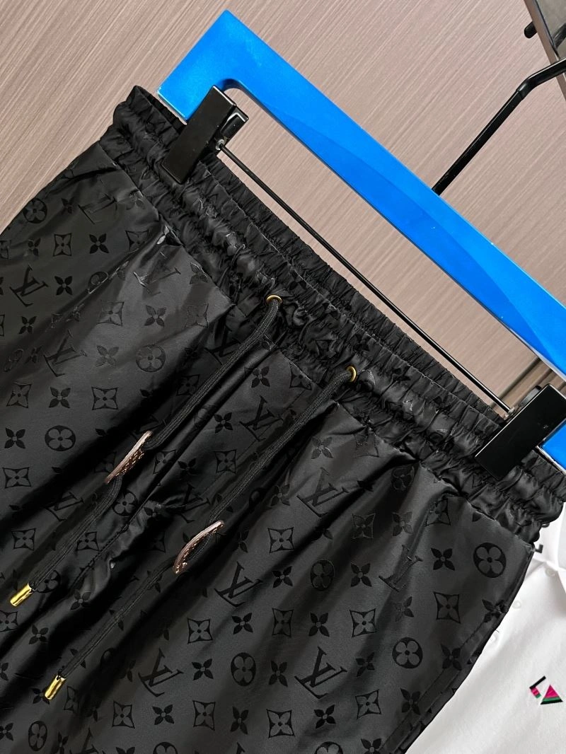 Budget-friendly Louis Vuitton Short Pants