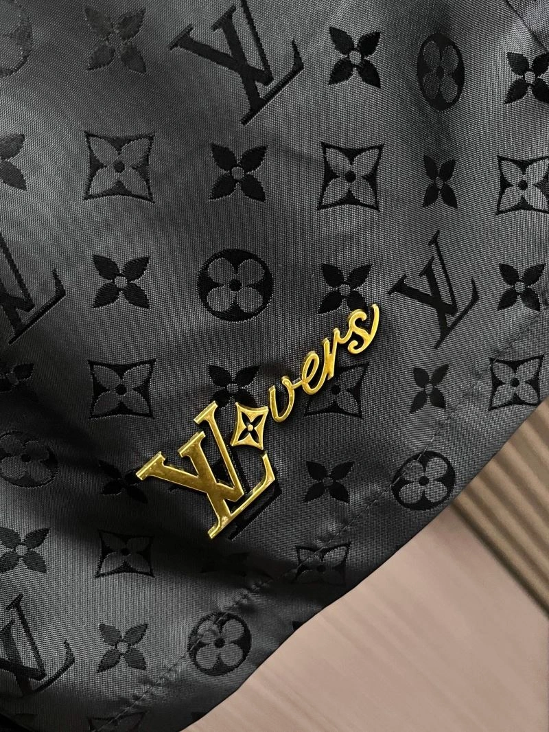 Budget-friendly Louis Vuitton Short Pants