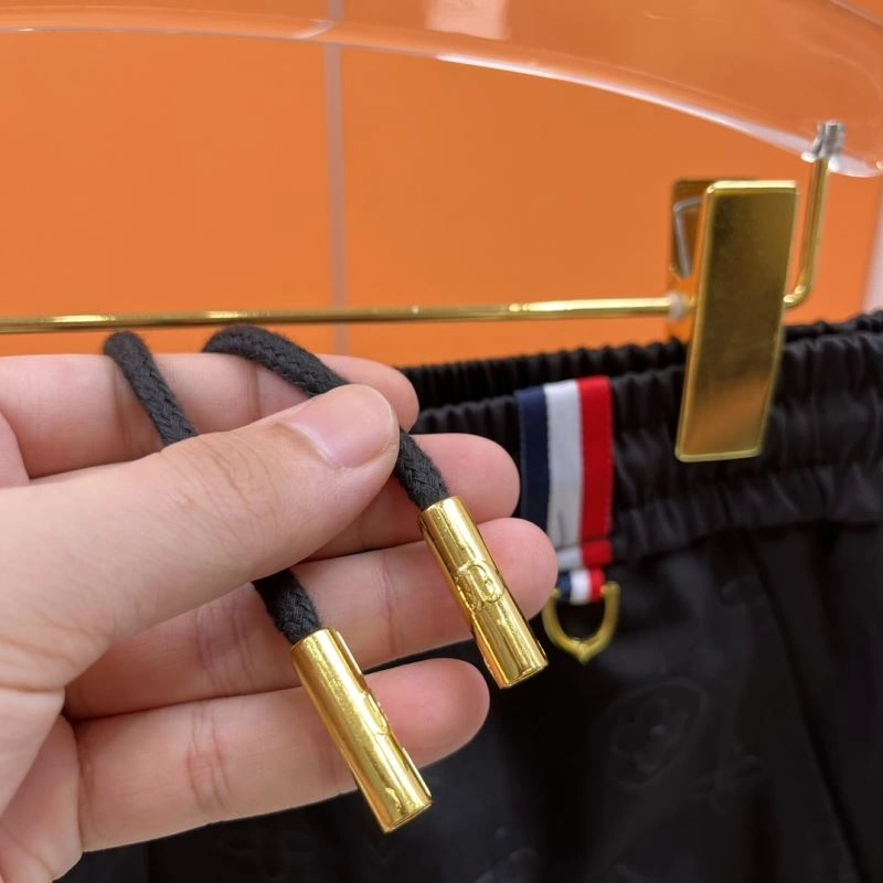 Accurate model Louis Vuitton Short Pants