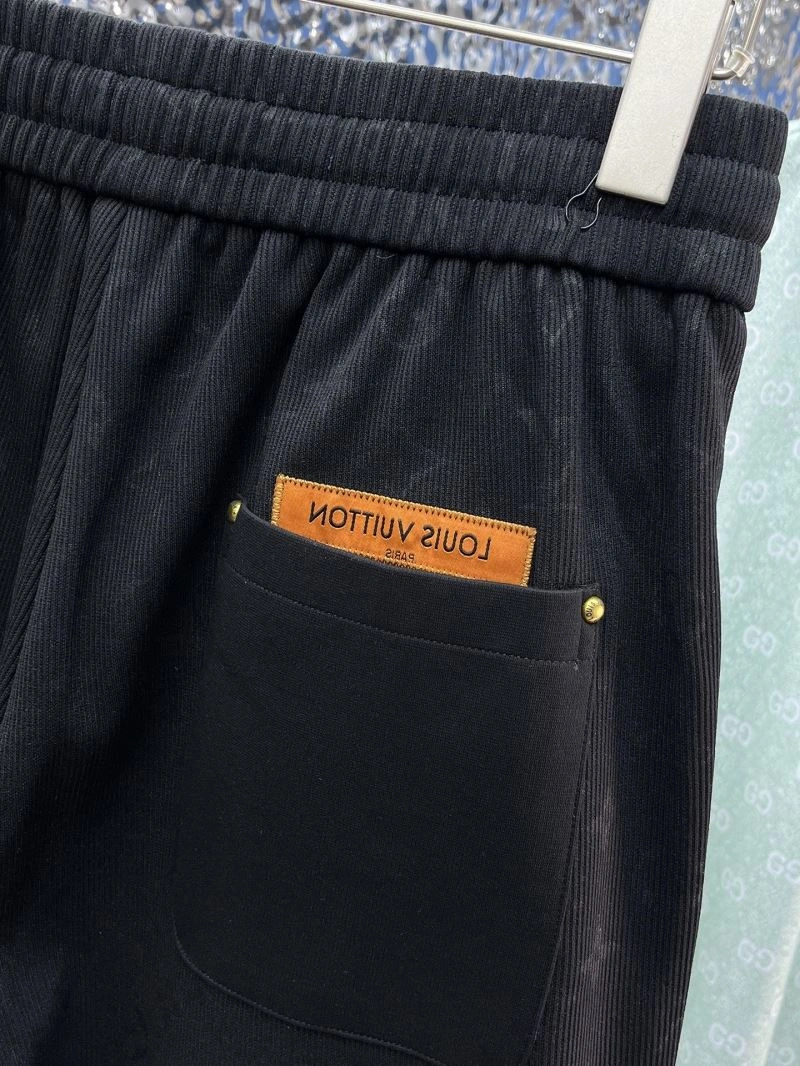 Top mirror Louis Vuitton Short Pants