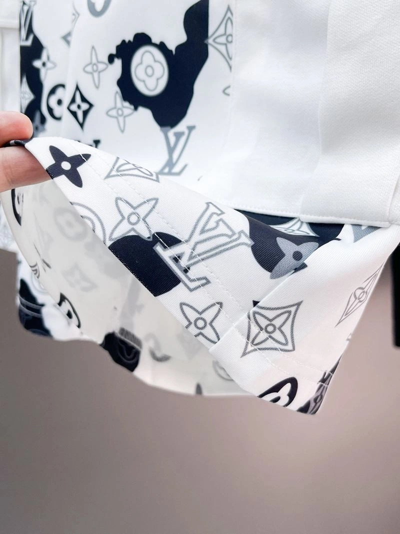 Top mirror Louis Vuitton Short Pants