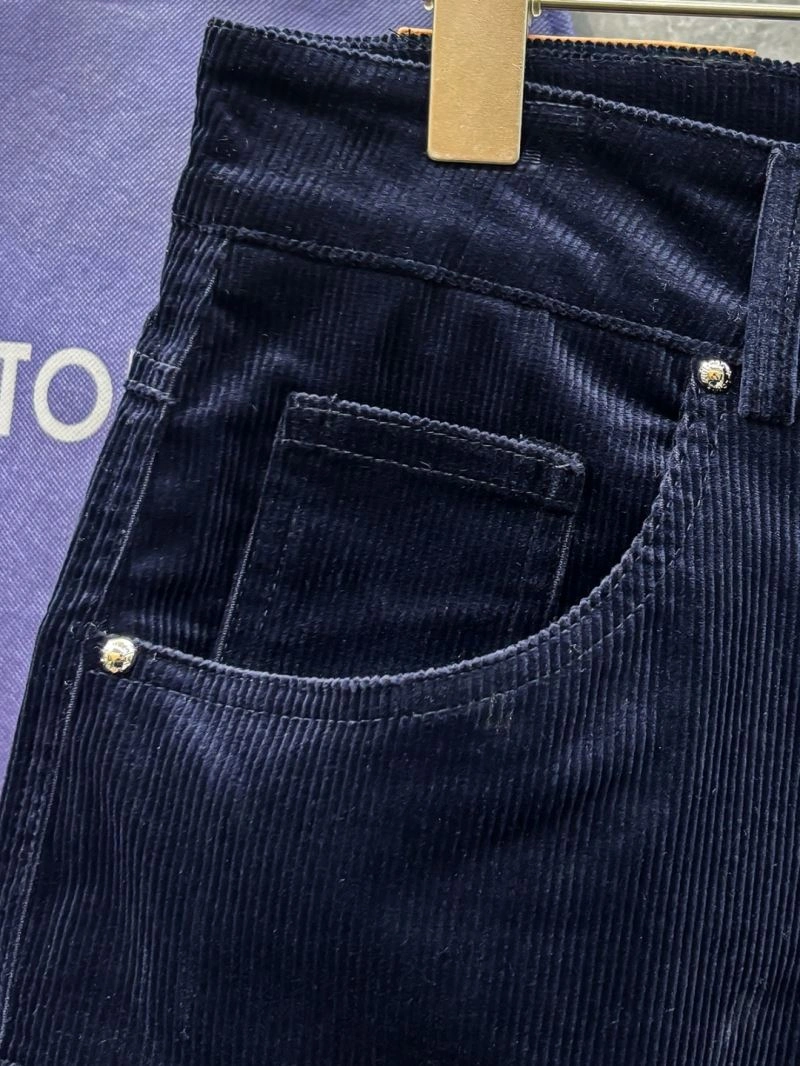 Official Louis Vuitton Short Pants