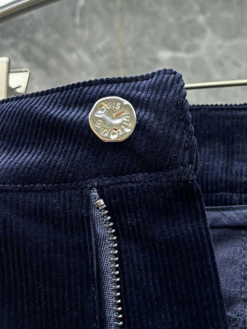 Official Louis Vuitton Short Pants