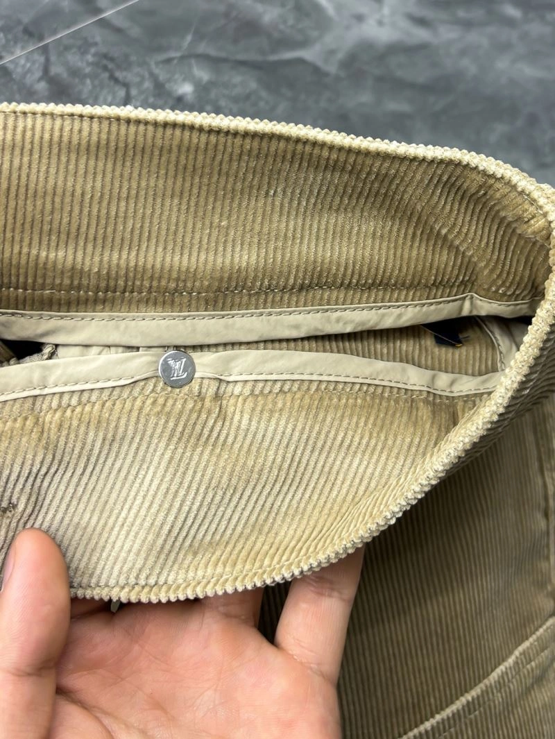 Brand-authenticated Louis Vuitton Short Pants