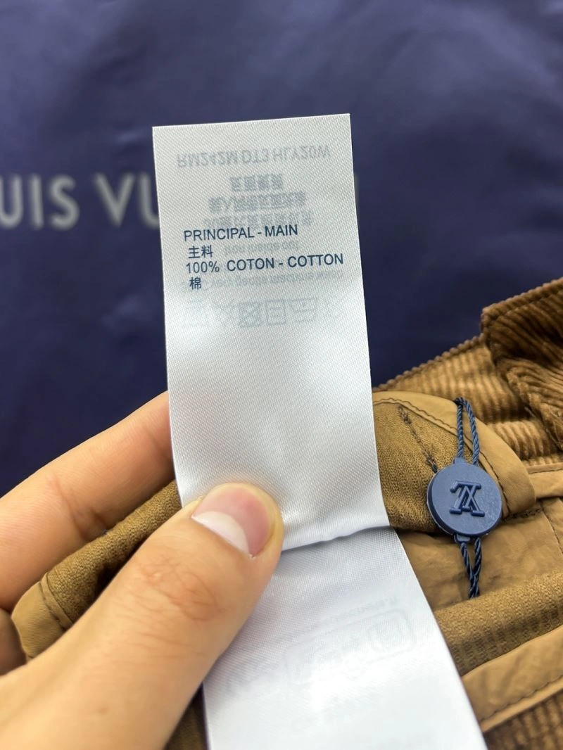 Exact replica Louis Vuitton Short Pants