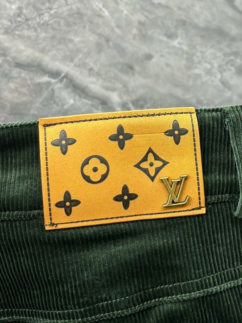 Factory-made Louis Vuitton Short Pants