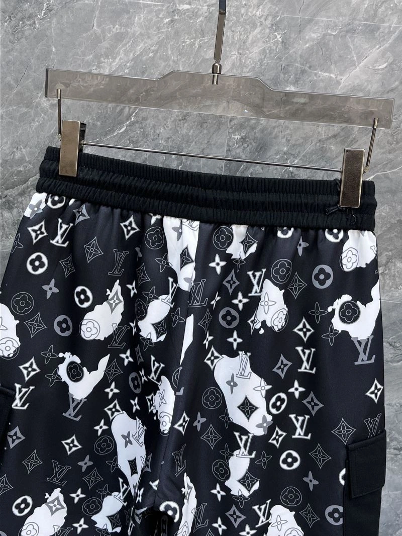 Exact replica Louis Vuitton Short Pants