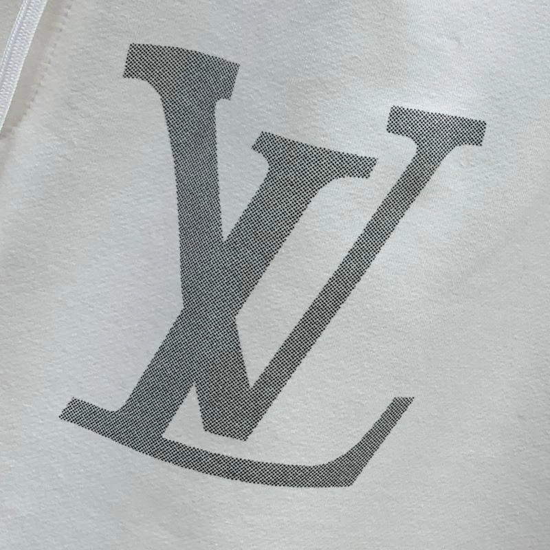 Value-priced Louis Vuitton Short Pants