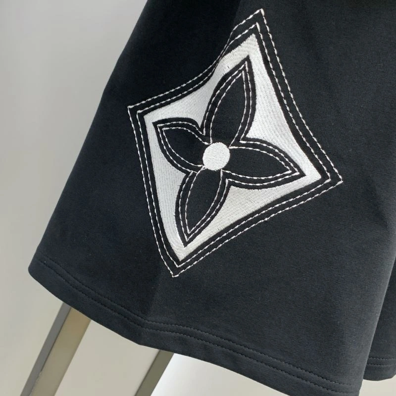 Reasonably priced Louis Vuitton Short Pants