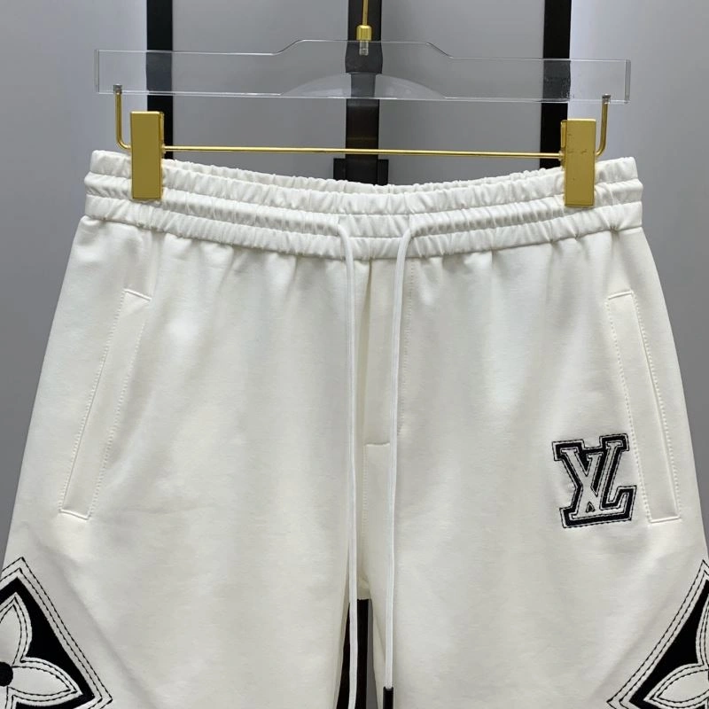 Value-priced Louis Vuitton Short Pants