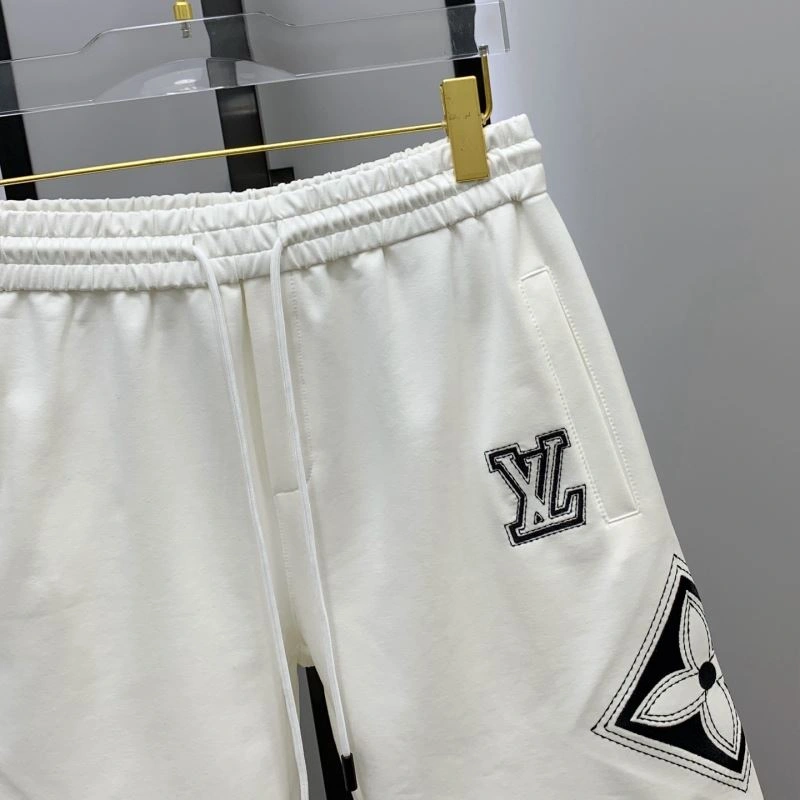 Value-priced Louis Vuitton Short Pants